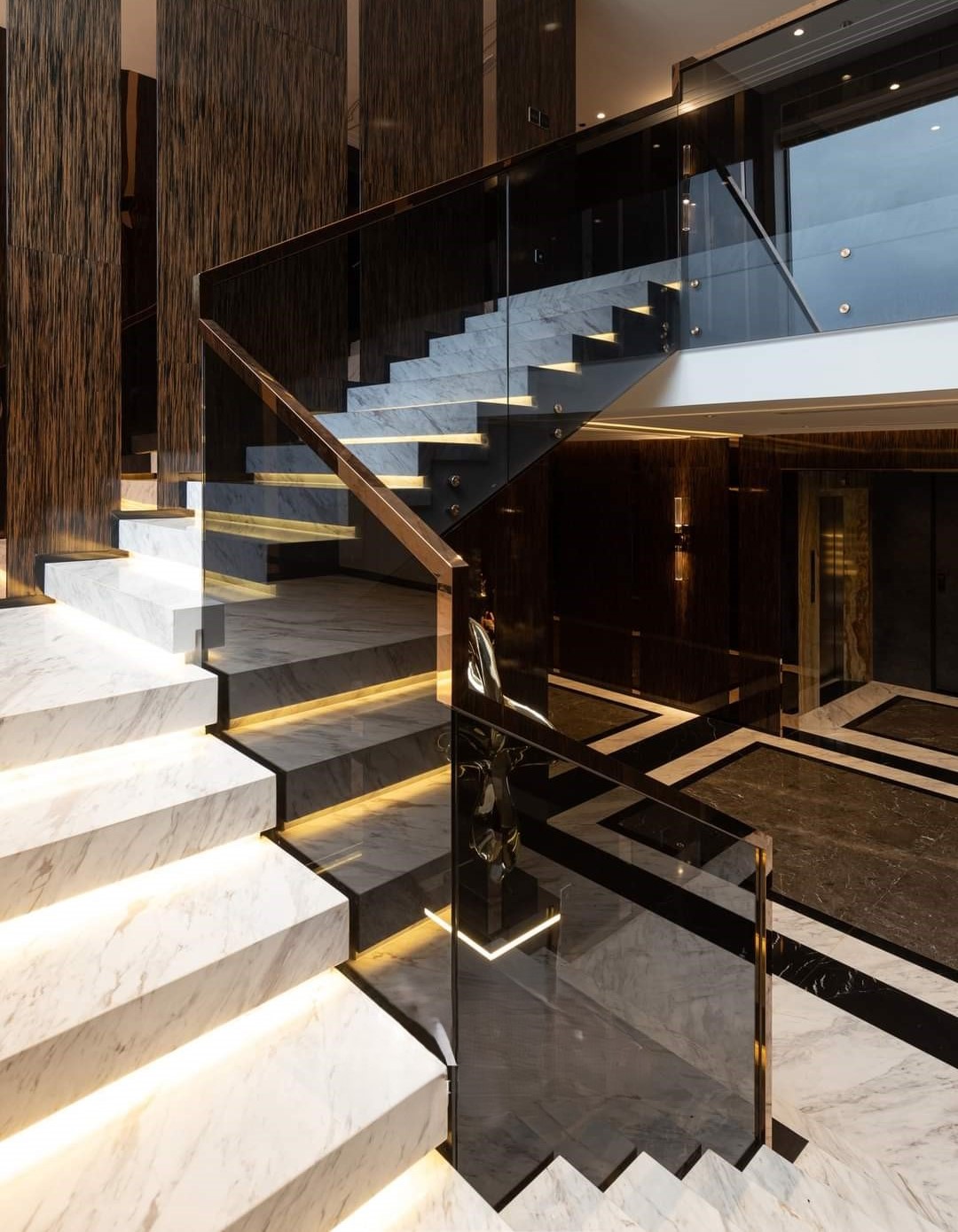 ĐÁ ỐP CẦU THANG| ĐÁ HOA CƯƠNG ỐP CẦU THANG